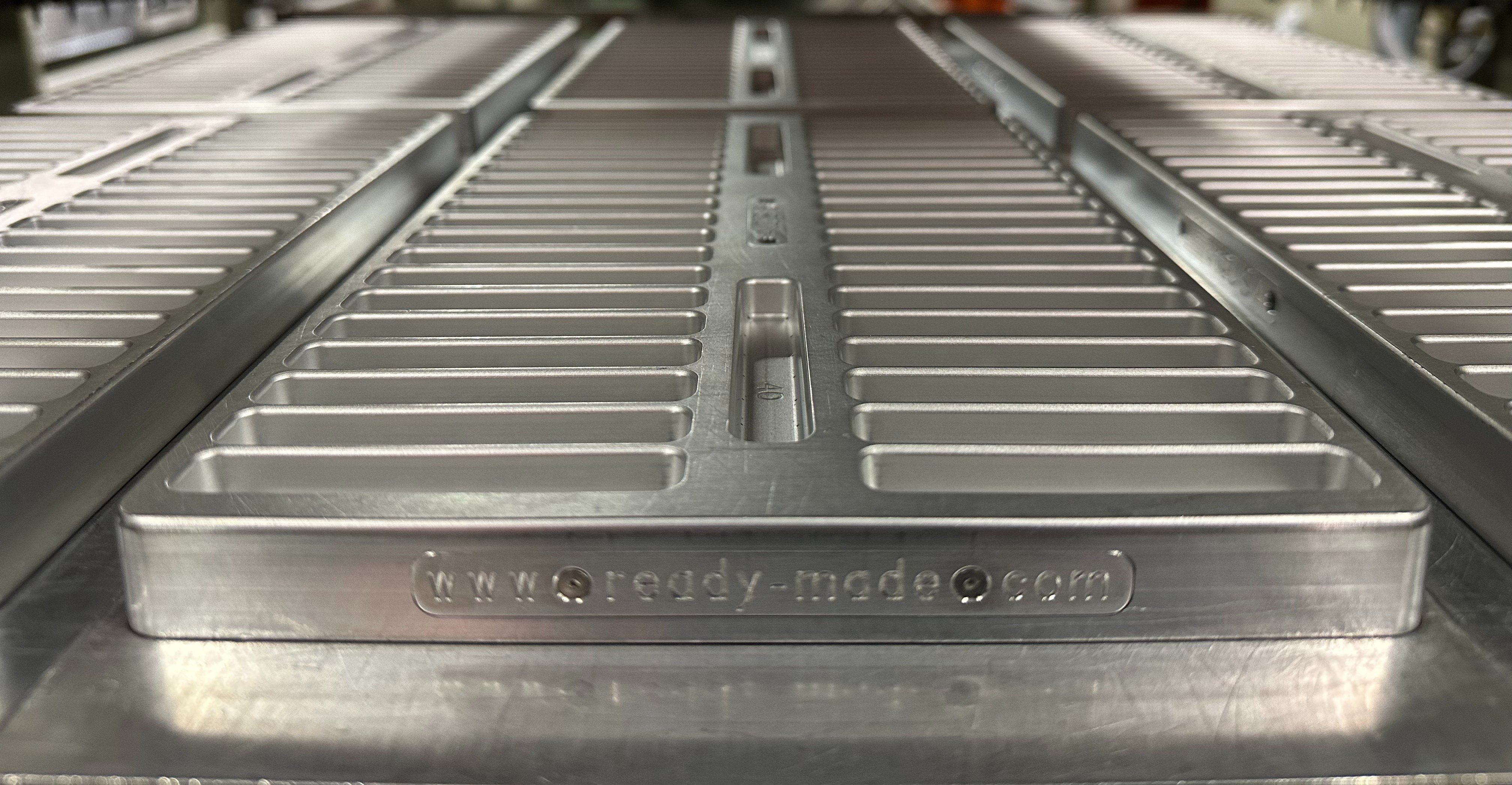 Thermoformed Plastic Trays Packaging & Storage | Ready-Made